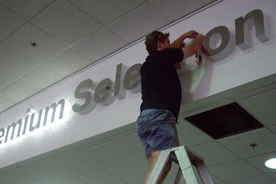 Signage Maintenance Companies in Dubai, UAE | Signboard.ae
